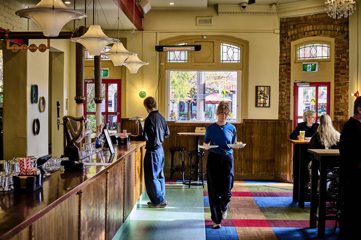 At The Bar with publican Scott Connolly - The George South Melbourne ...